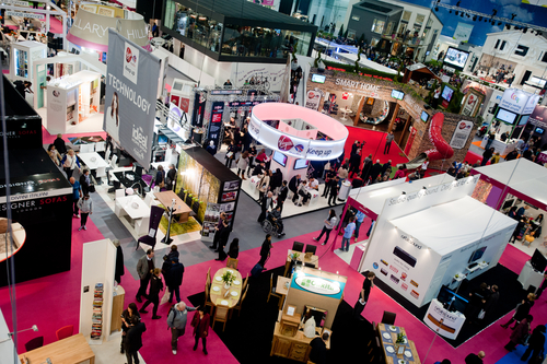 Crafting A Successful Custom Apparel Strategy For Trade Show Events